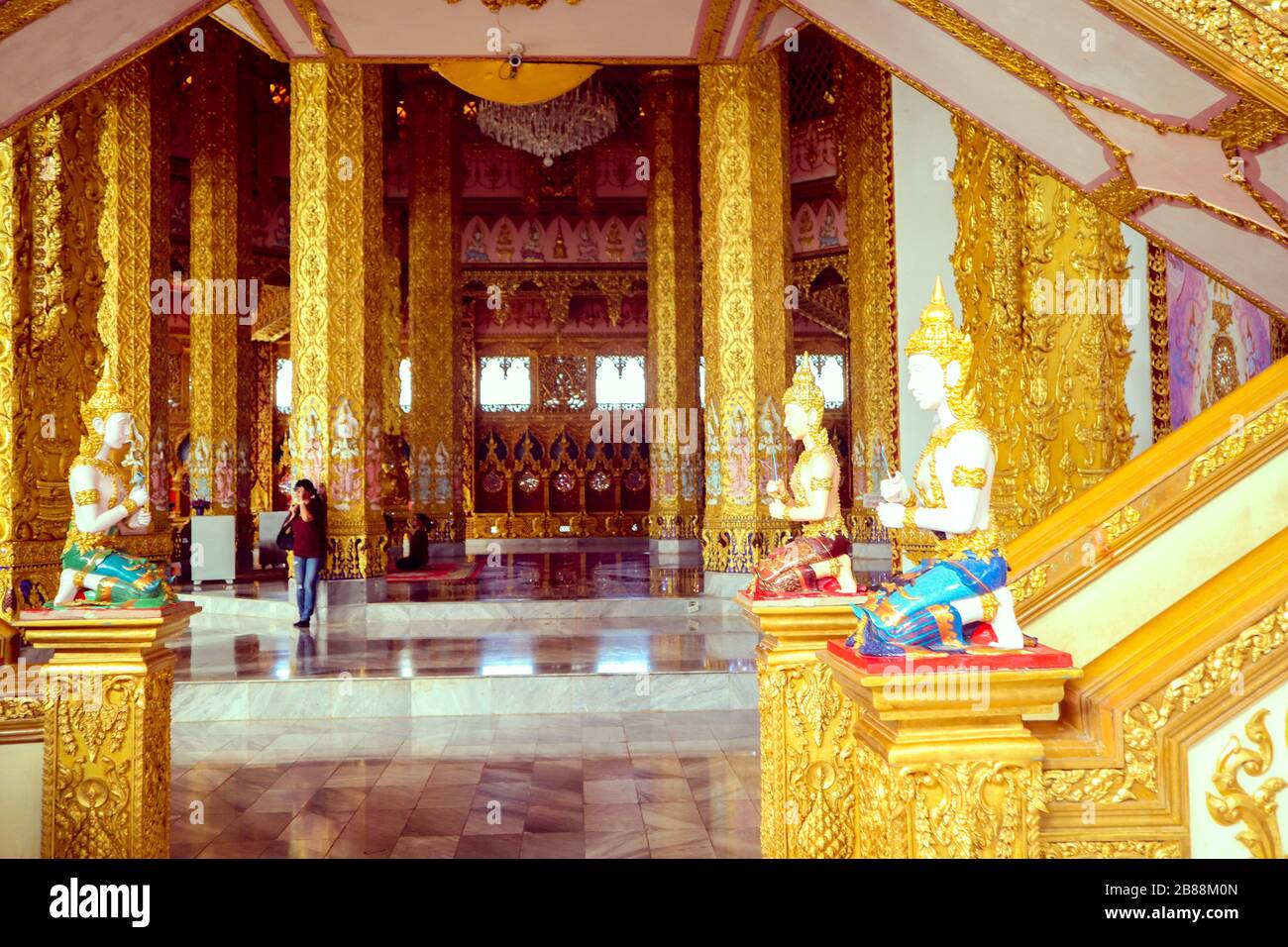 A hall in a Buddist temple Stock Photo - Alamy