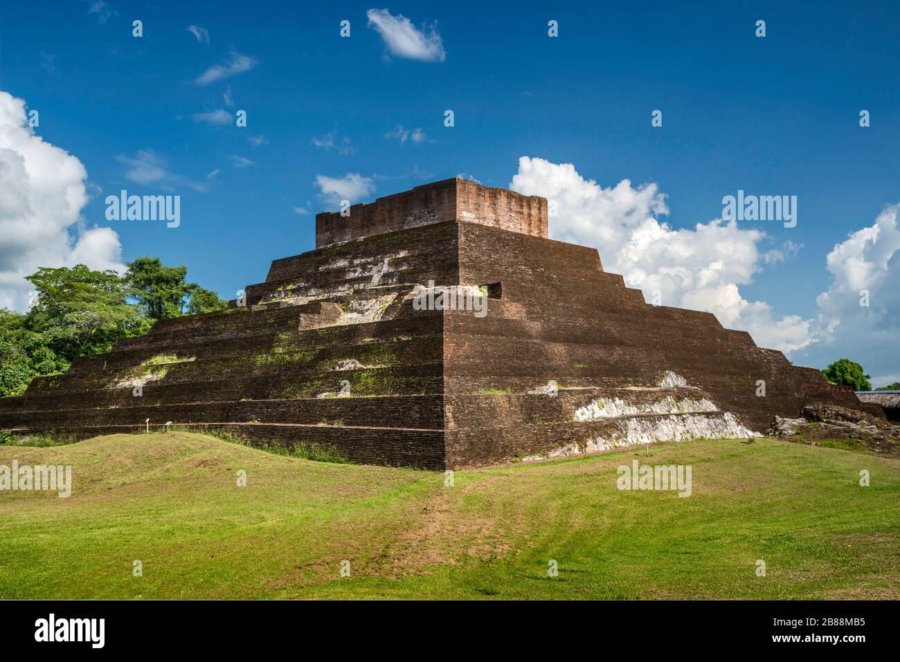 Templo I, Maya ruins at Comalcalco archaeological site, Tabasco state ...