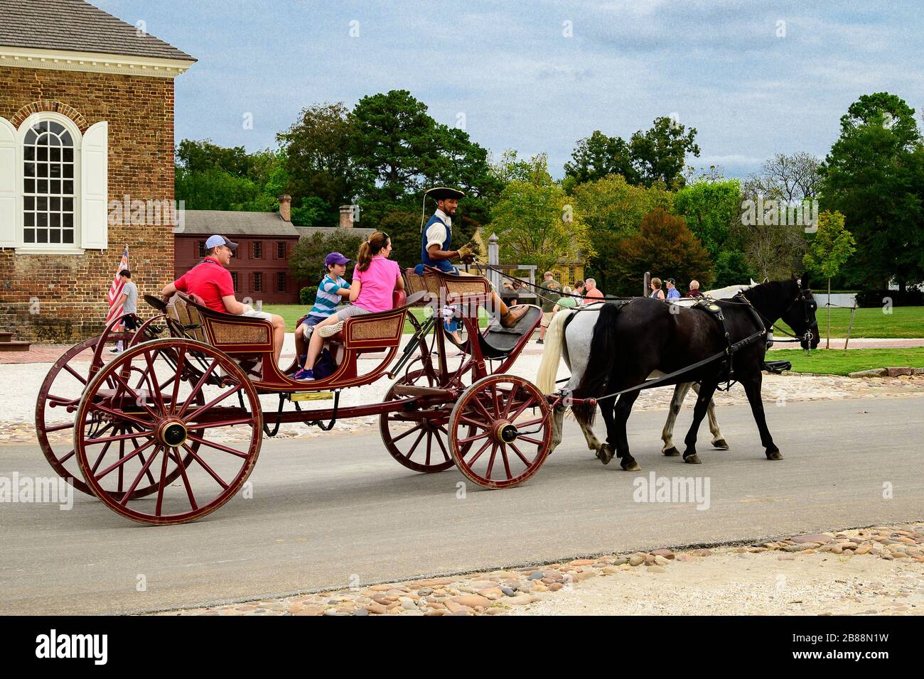 Carriage and horses colonial williamsburg virginia hi-res stock ...