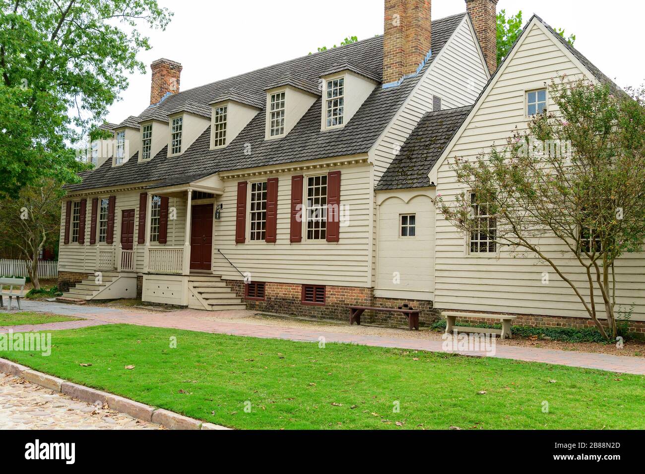 18th century tenement hi-res stock photography and images - Alamy