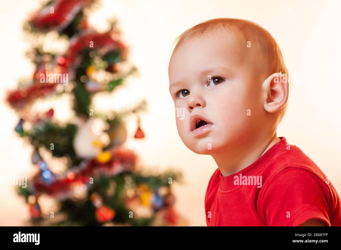 Santa and children crying hi-res stock photography and images - Alamy