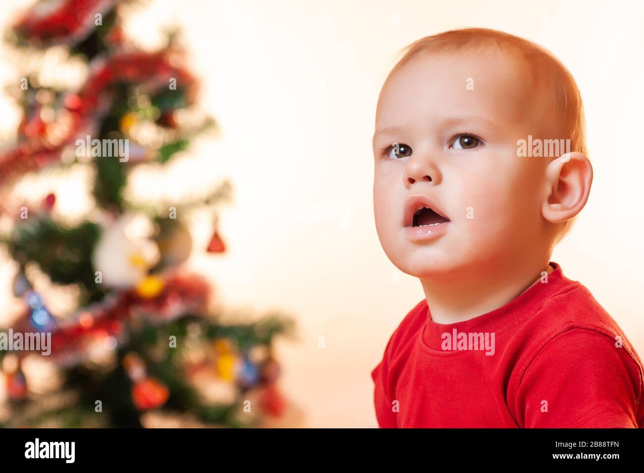 Santa and children crying hi-res stock photography and images - Alamy