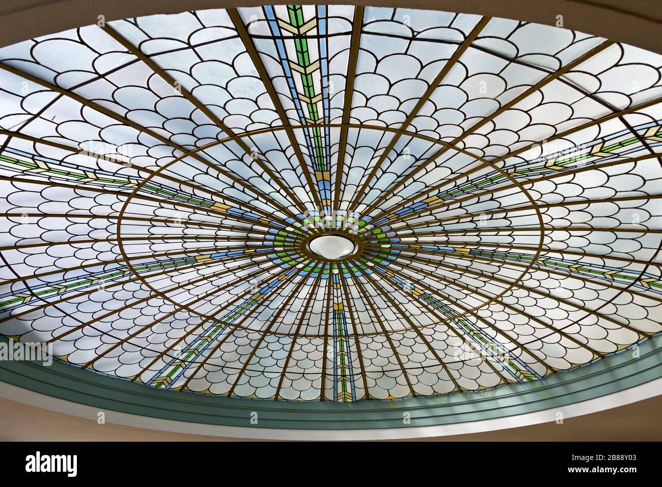 the magnificent circular glass roof in the Palm Court Lounge at the Art ...