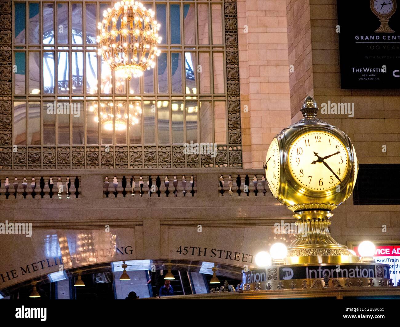Crown jewel of grand central hi-res stock photography and images - Alamy