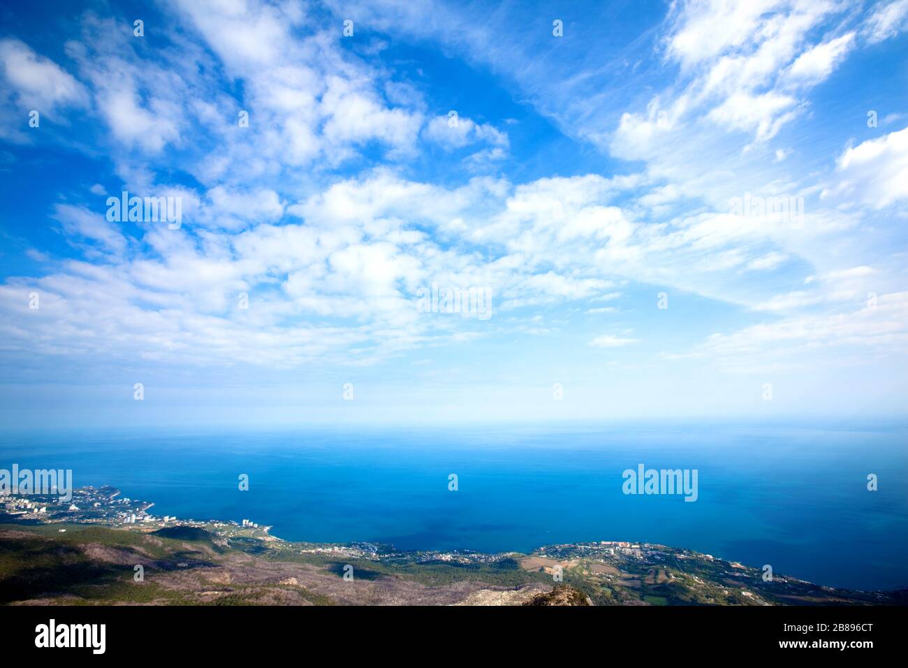 Photo from top of Ai-Petri mountain, tree grows on rock, beautiful ...