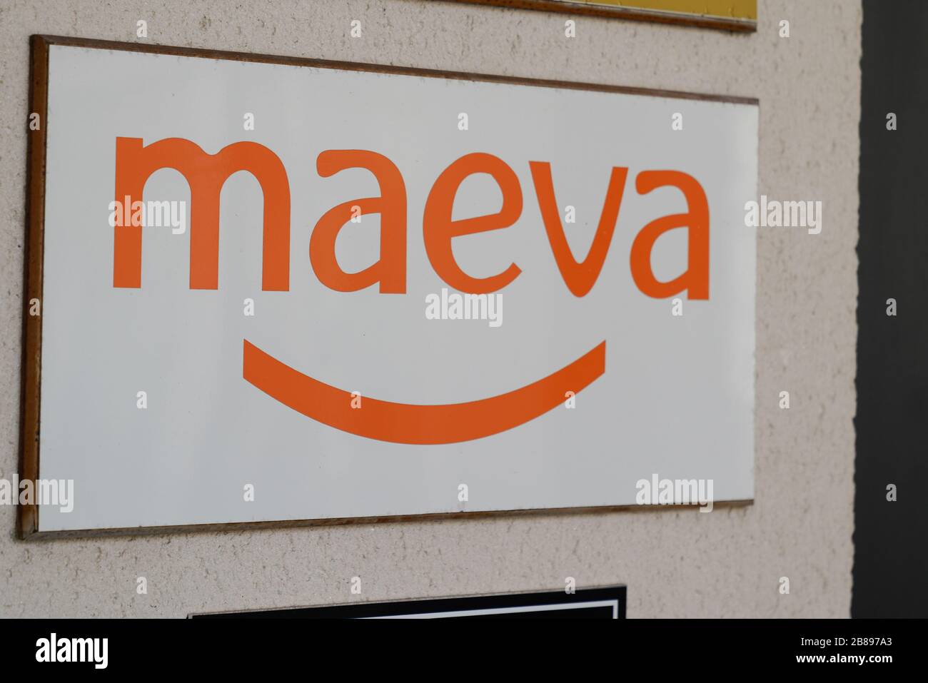 French travel agency sign hi-res stock photography and images - Alamy