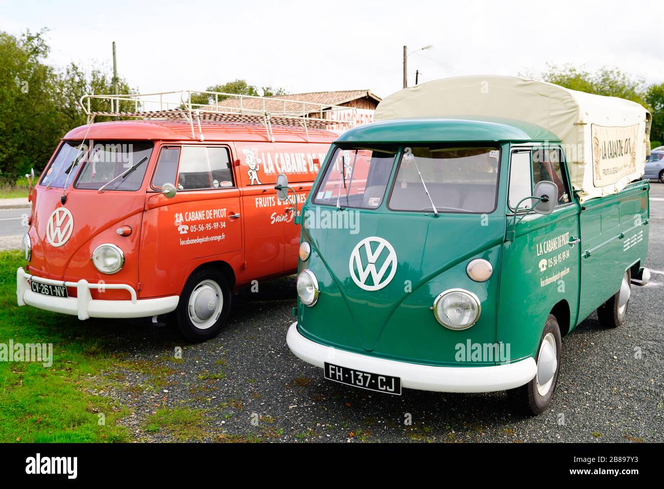 Bordeaux , Aquitaine / France - 10 23 2019 : two Volkswagen Old vintage ...