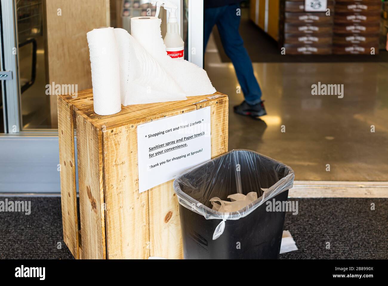Herndon, USA - March 18, 2020: Sign for sanitizer spray and paper ...