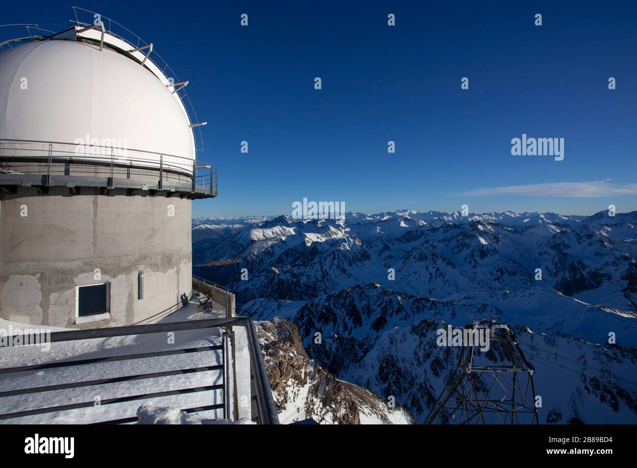 Midi pyrenees observatory hi-res stock photography and images - Alamy