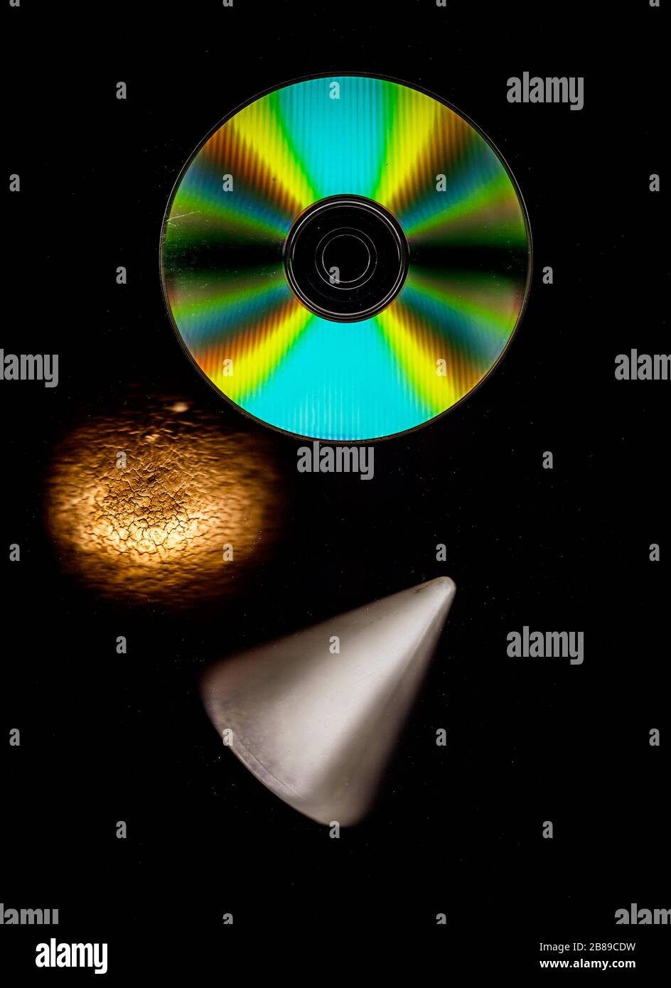 Geomegtric symbols. Circle, globe, cylinder, disc Stock Photo - Alamy