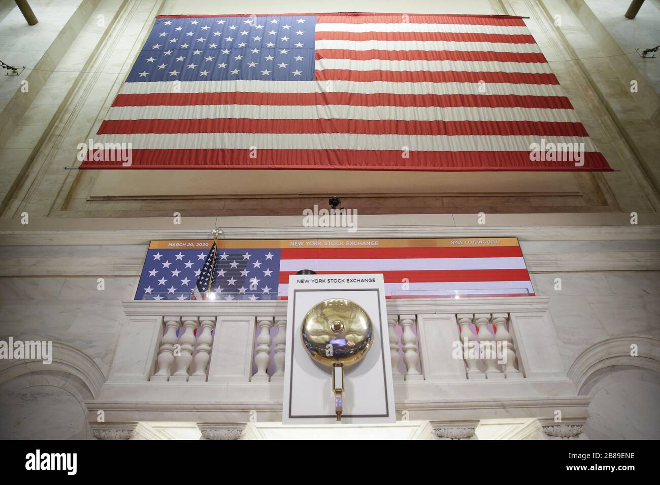 Empty stock exchange trading floor hi-res stock photography and images ...