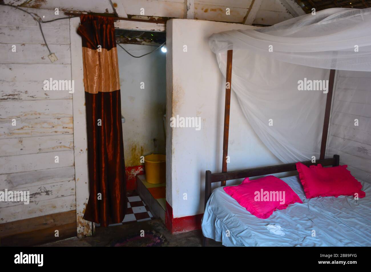 Dirty hotel hi-res stock photography and images - Alamy