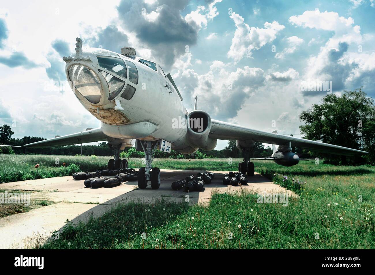 Soviet tu 16 badger aircraft hi-res stock photography and images - Alamy