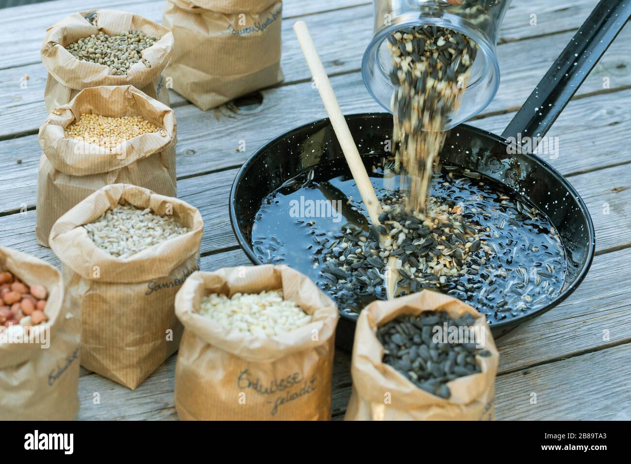 Homemade fat fodder, ingredients: hardened coconut oil, sunflower seeds ...