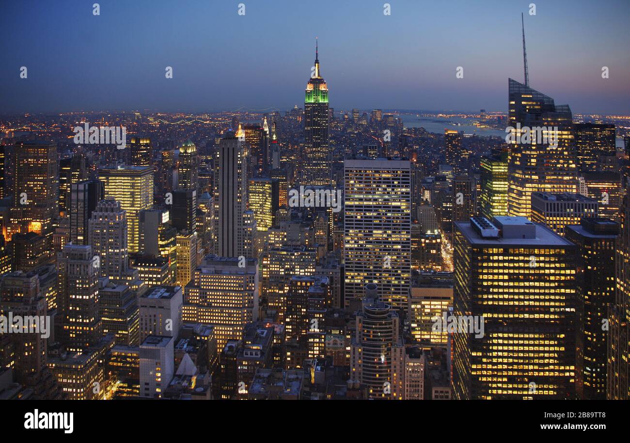 12 story office tower hi-res stock photography and images - Alamy
