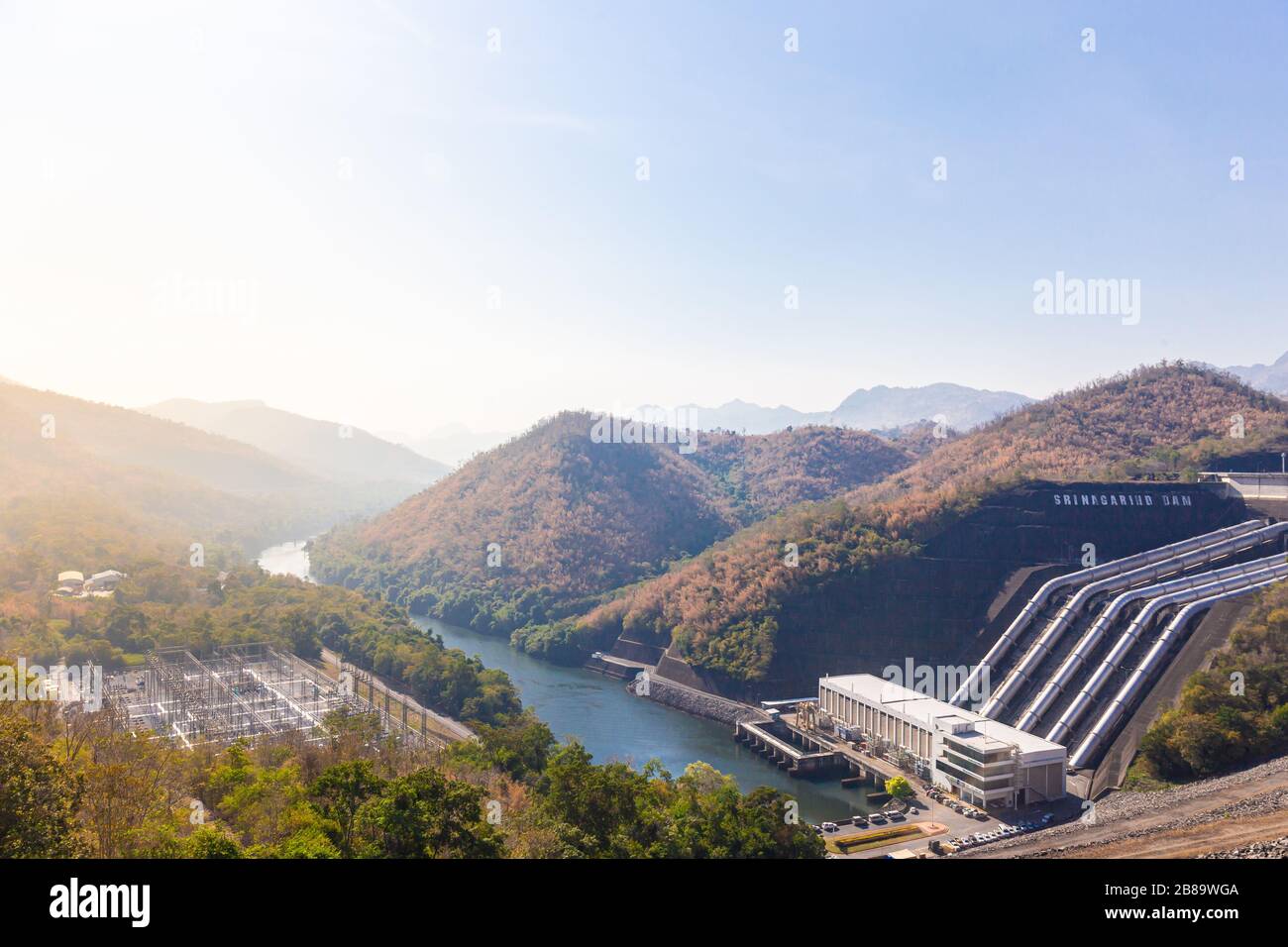 Landscape view around of Srinakarin Dam the power station with large ...
