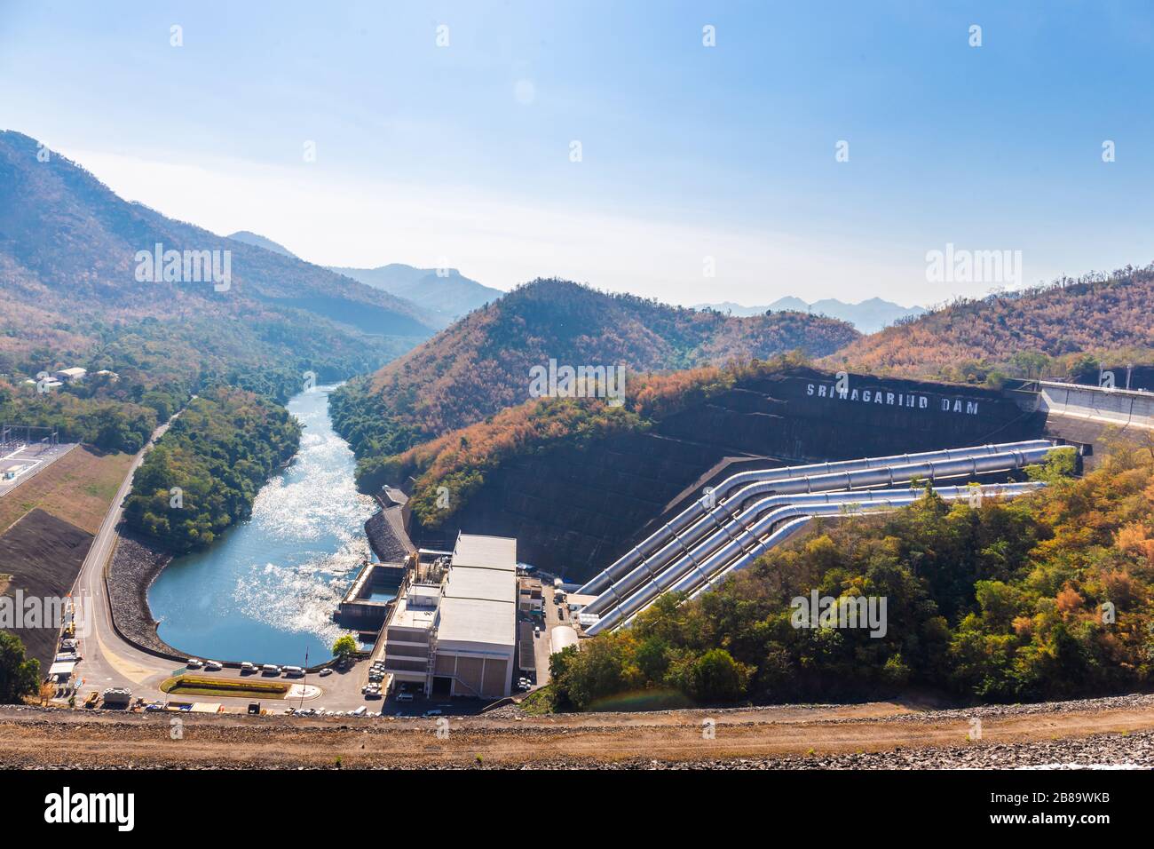 Landscape view around of Srinakarin Dam the power station with large ...