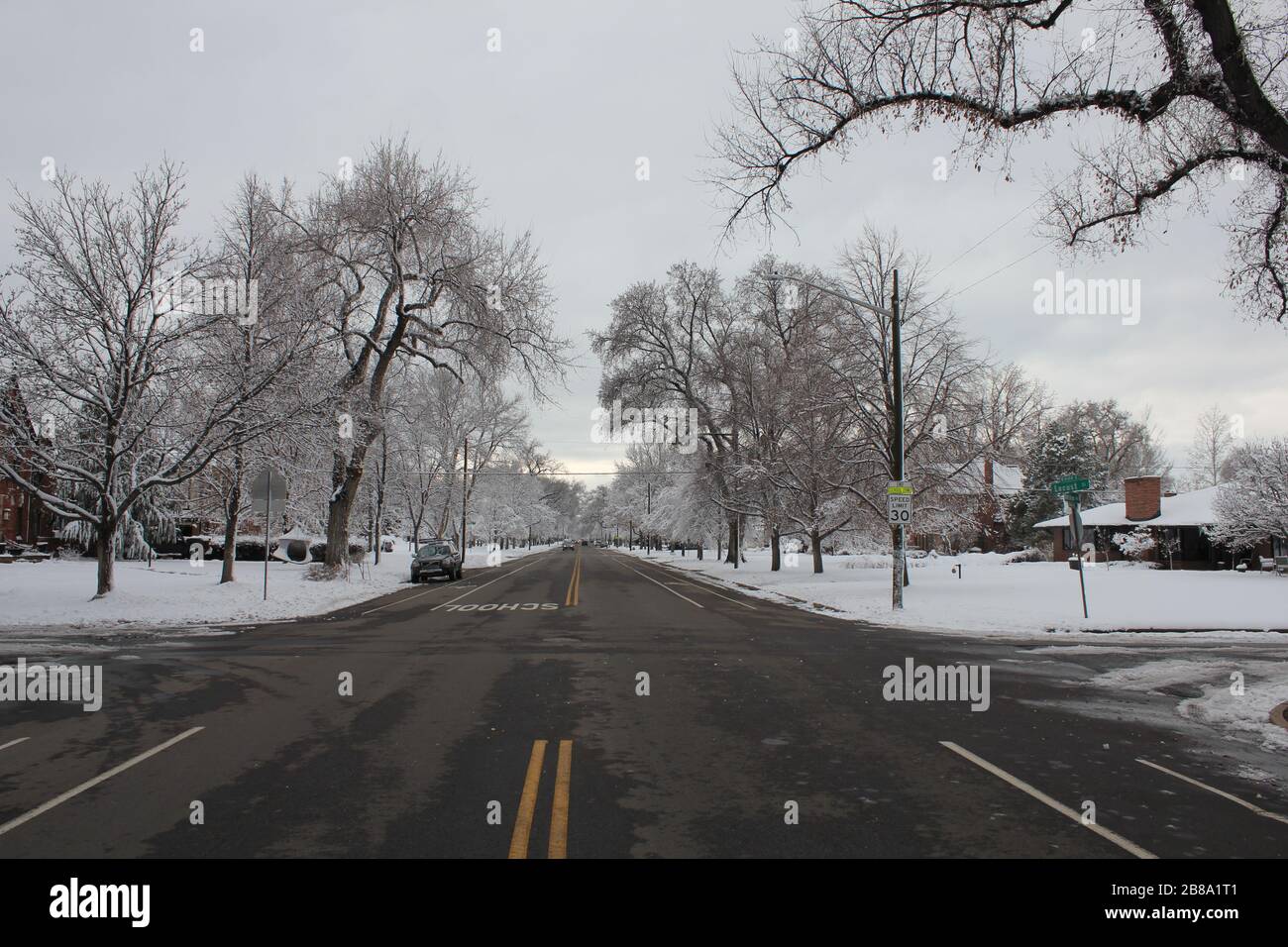 Snow on Monaco Pkwy, Denver, Colorado, USA Stock Photo - Alamy