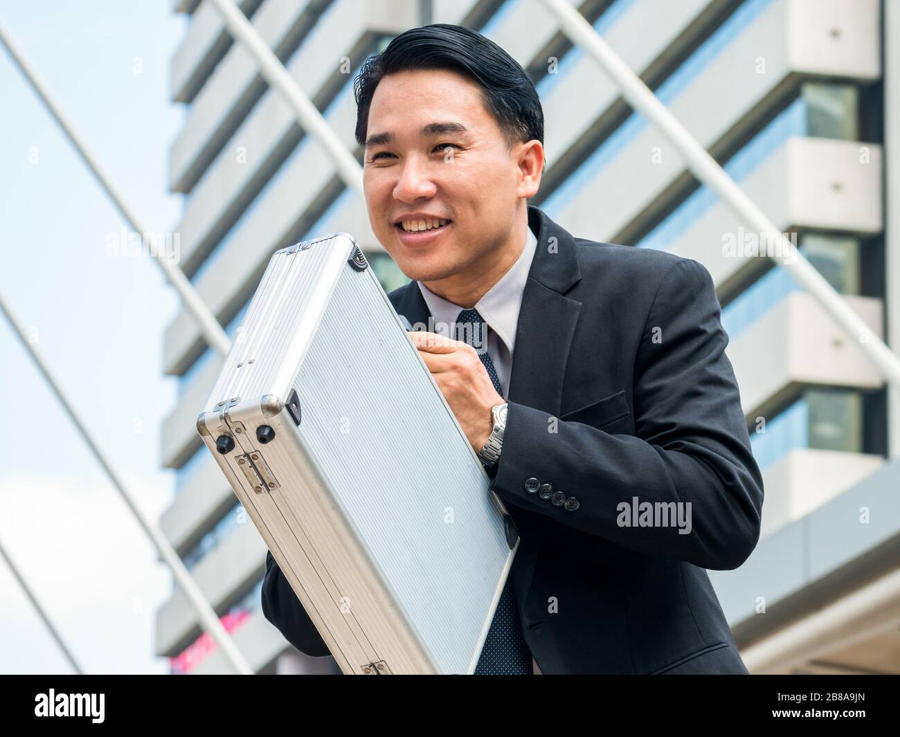 Japanese apology bowing hi-res stock photography and images - Alamy