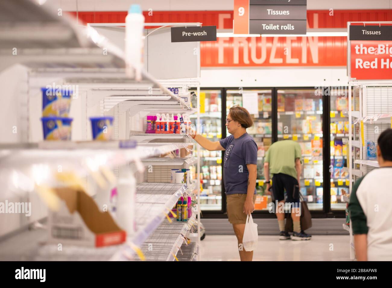 Coles grocery store supermarket food shelf shelves hi-res stock ...