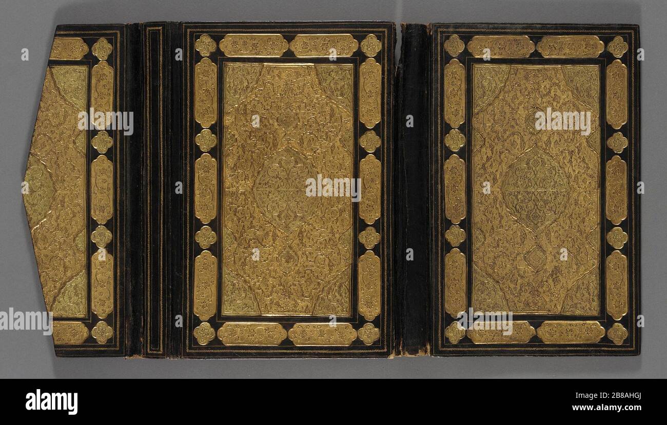 Islamic book binding hi-res stock photography and images - Alamy