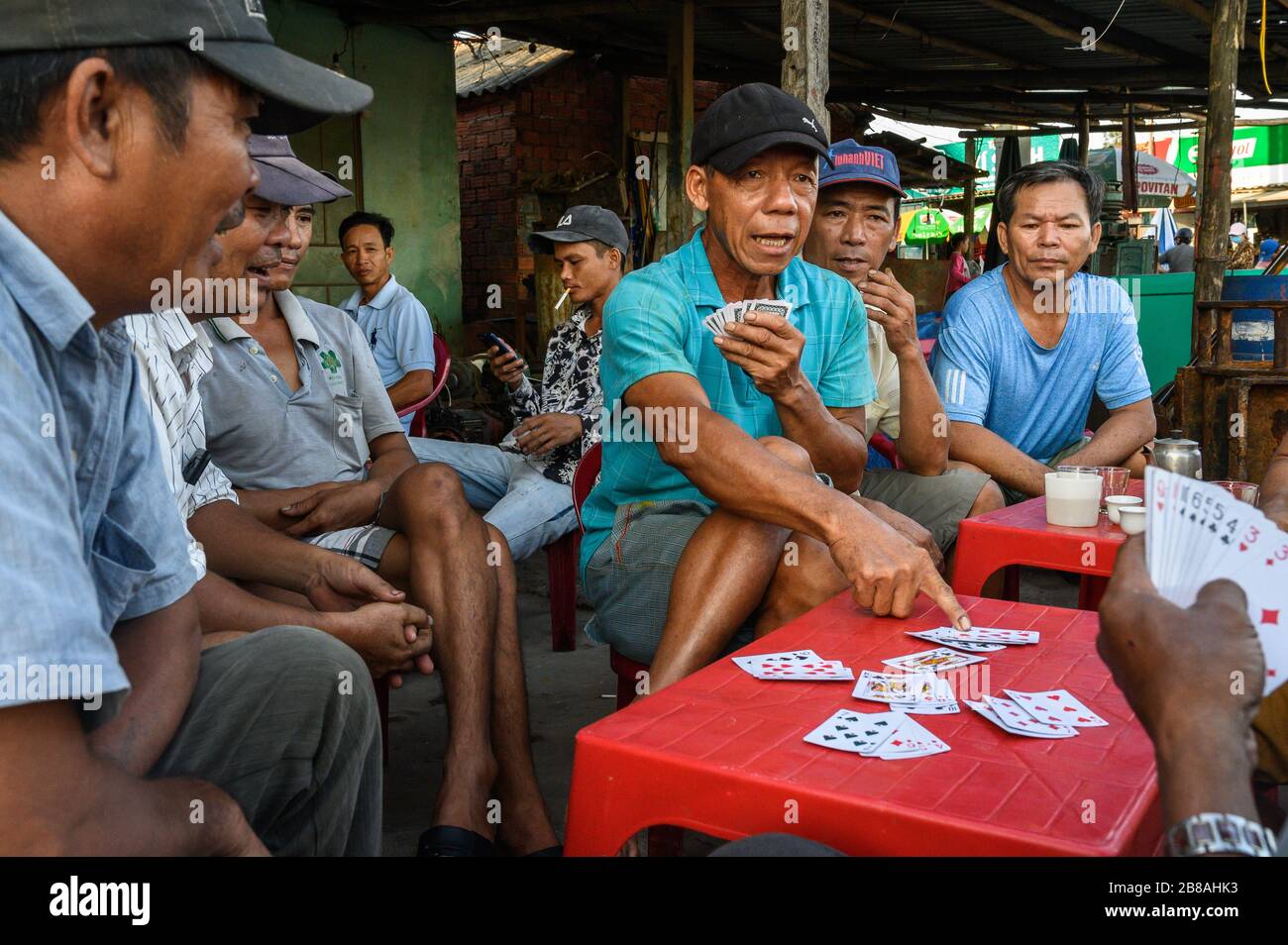 Vietnamese cards vietnam playing cards hi-res stock photography and ...