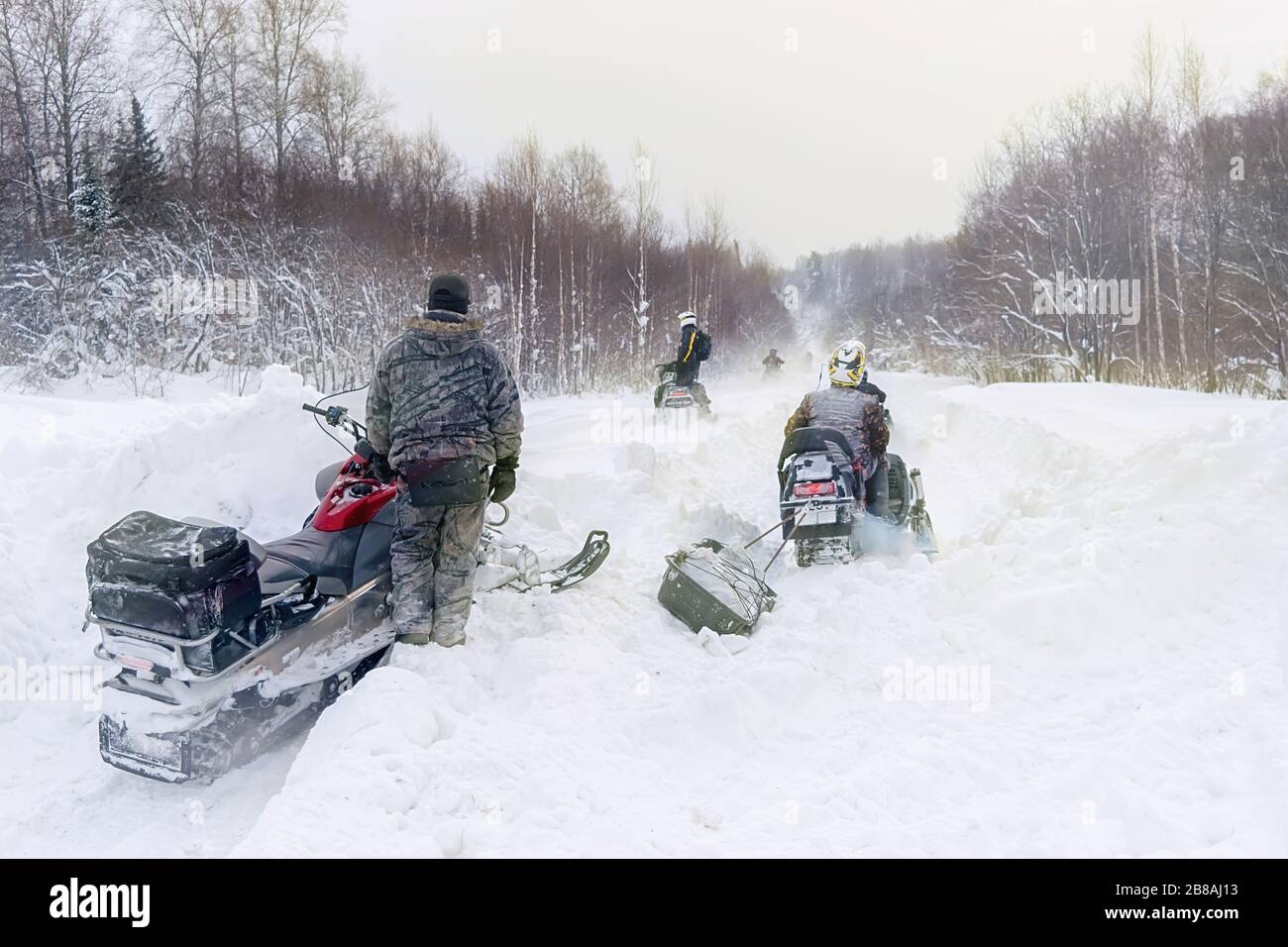 Snowmobile motion hi-res stock photography and images - Alamy