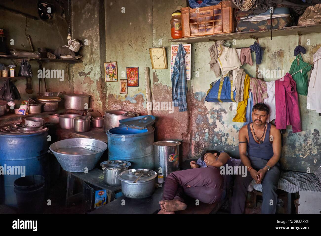 Highway rest stop restaurant hi-res stock photography and images - Alamy