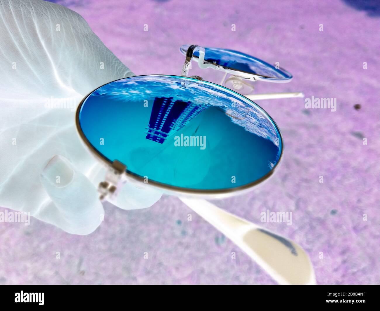 A picture of eye goggles Stock Photo - Alamy