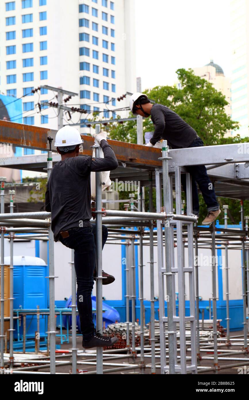 construction worker labor man in construction site Stock Photo - Alamy