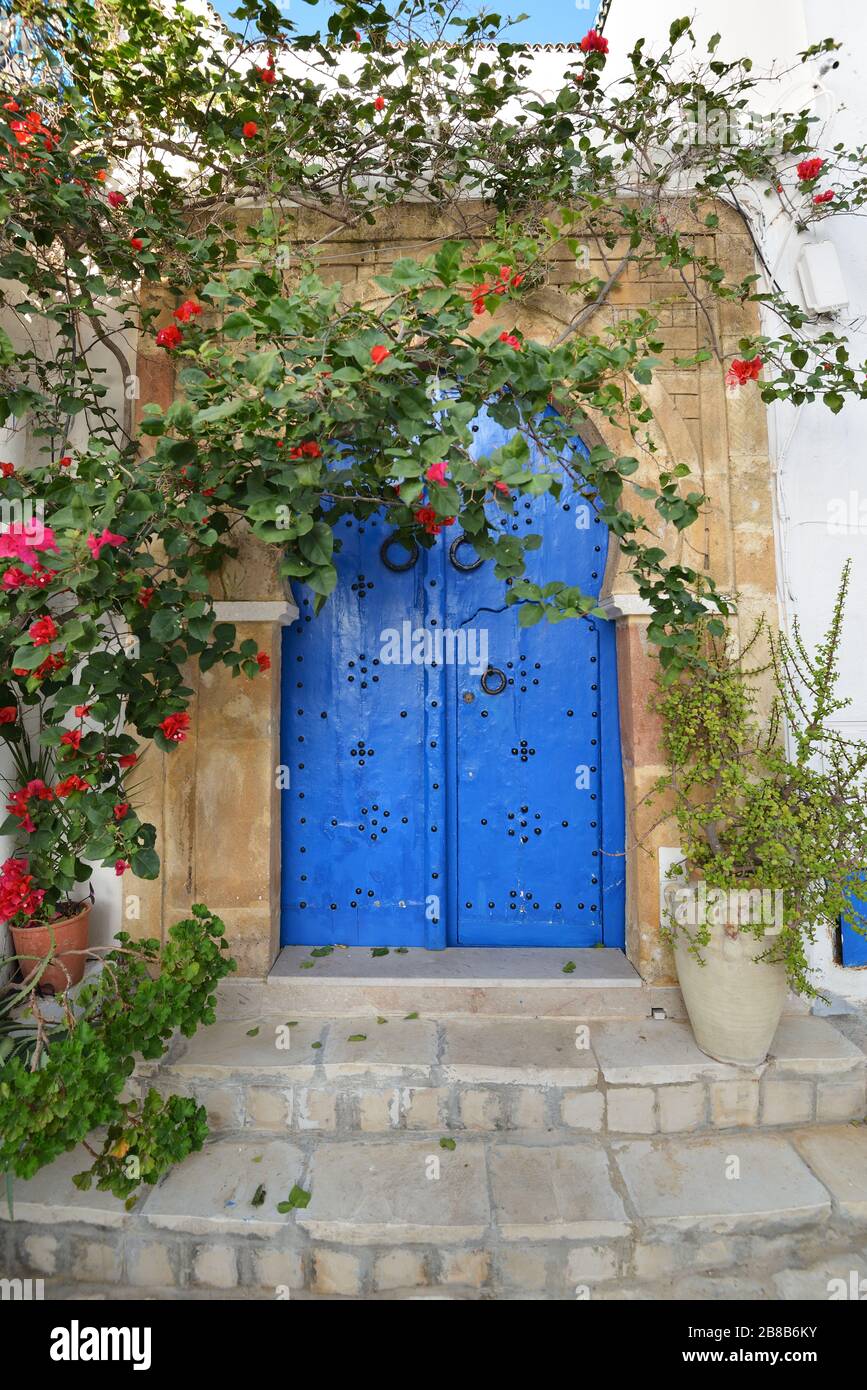 Tunisia tunis city buildings hi-res stock photography and images - Alamy