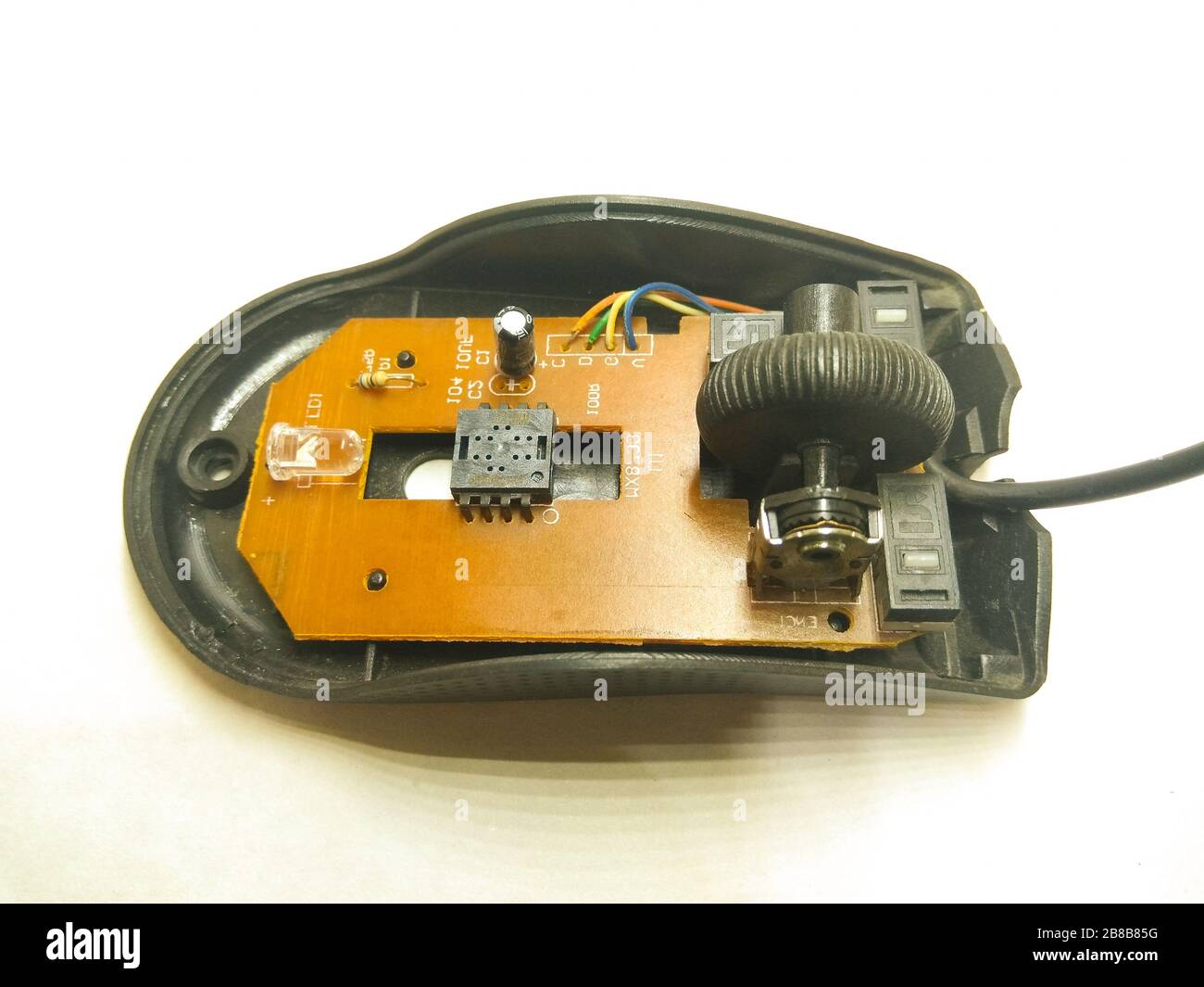 A picture of broken computer mouse Stock Photo - Alamy