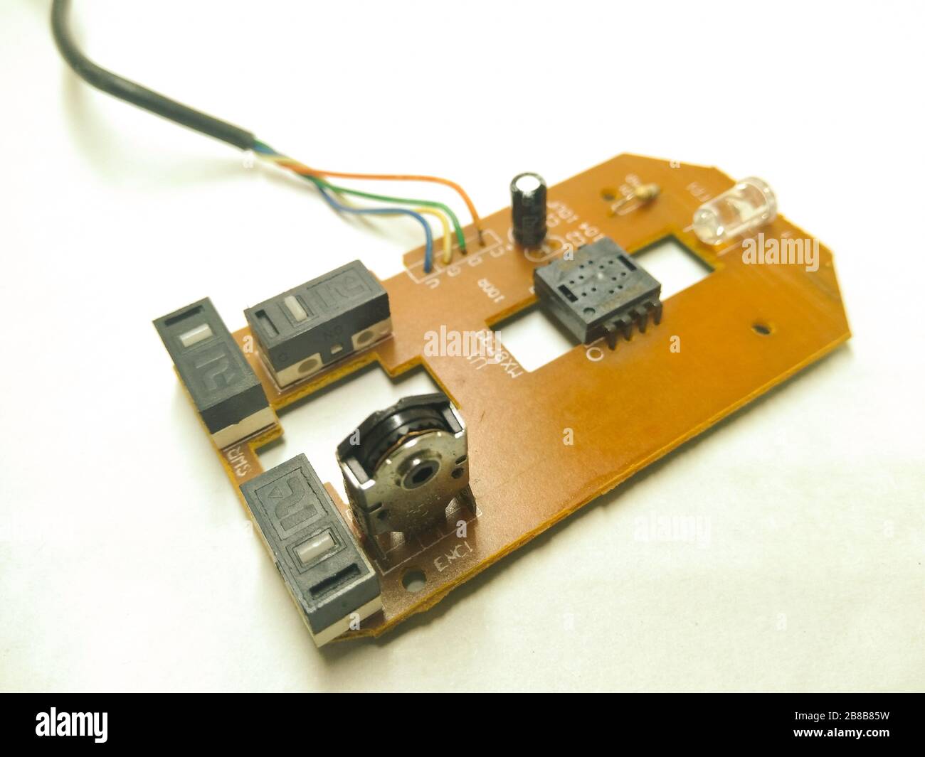 A picture of broken computer mouse Stock Photo - Alamy