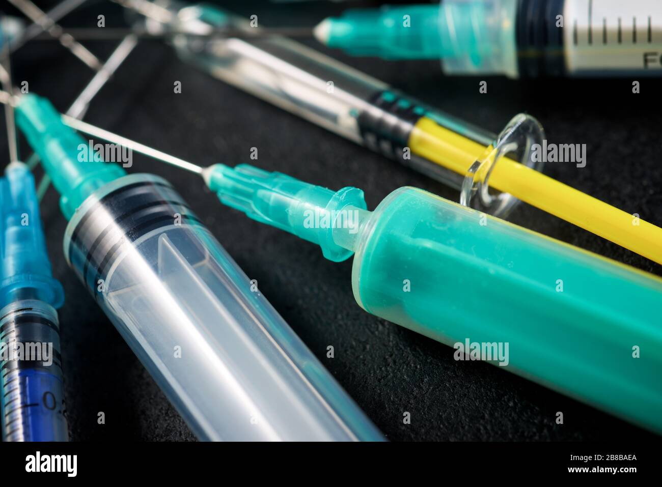 Stacked syringes hi-res stock photography and images - Alamy