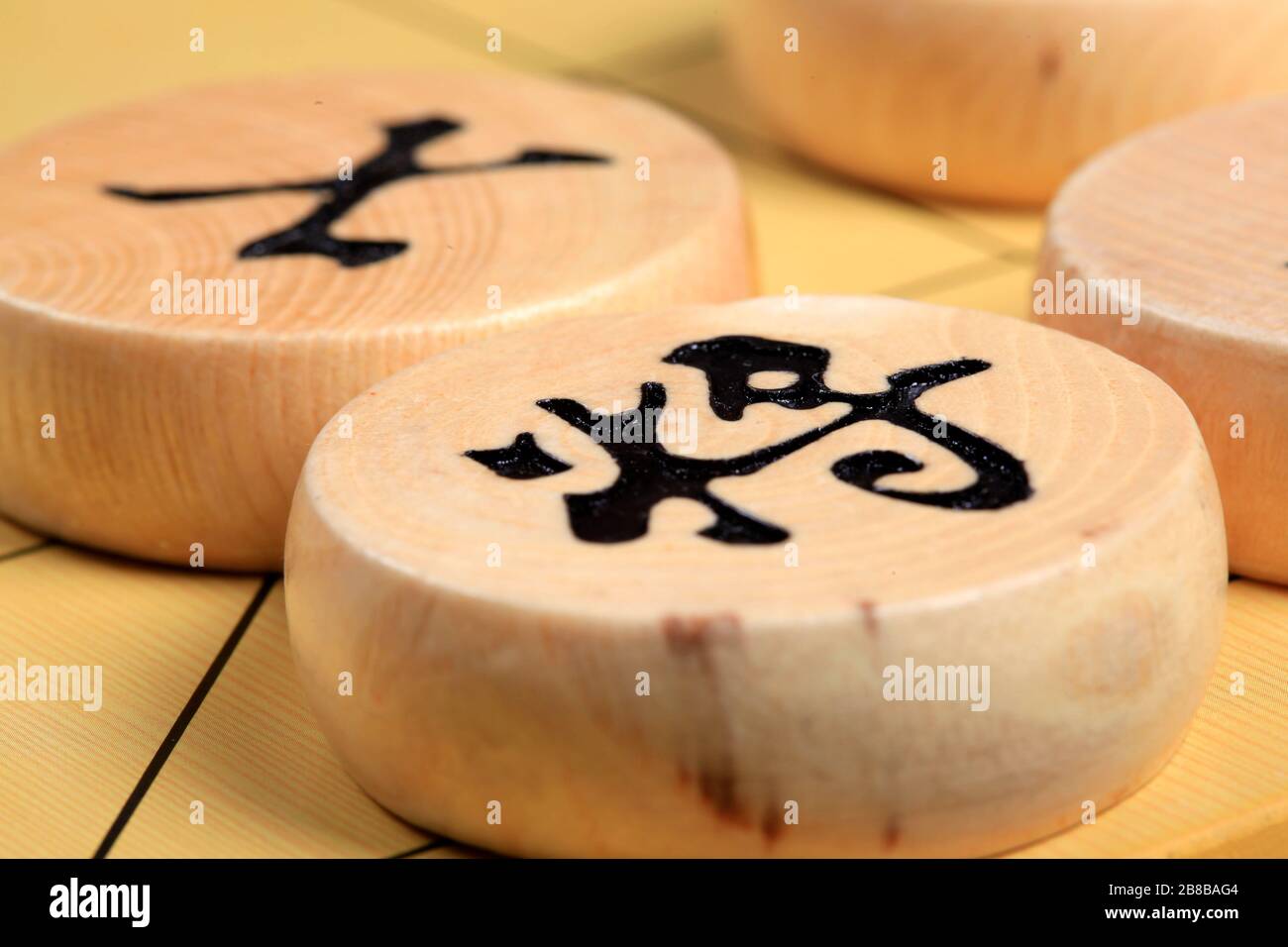 Ancient chinese chess set hi-res stock photography and images - Alamy