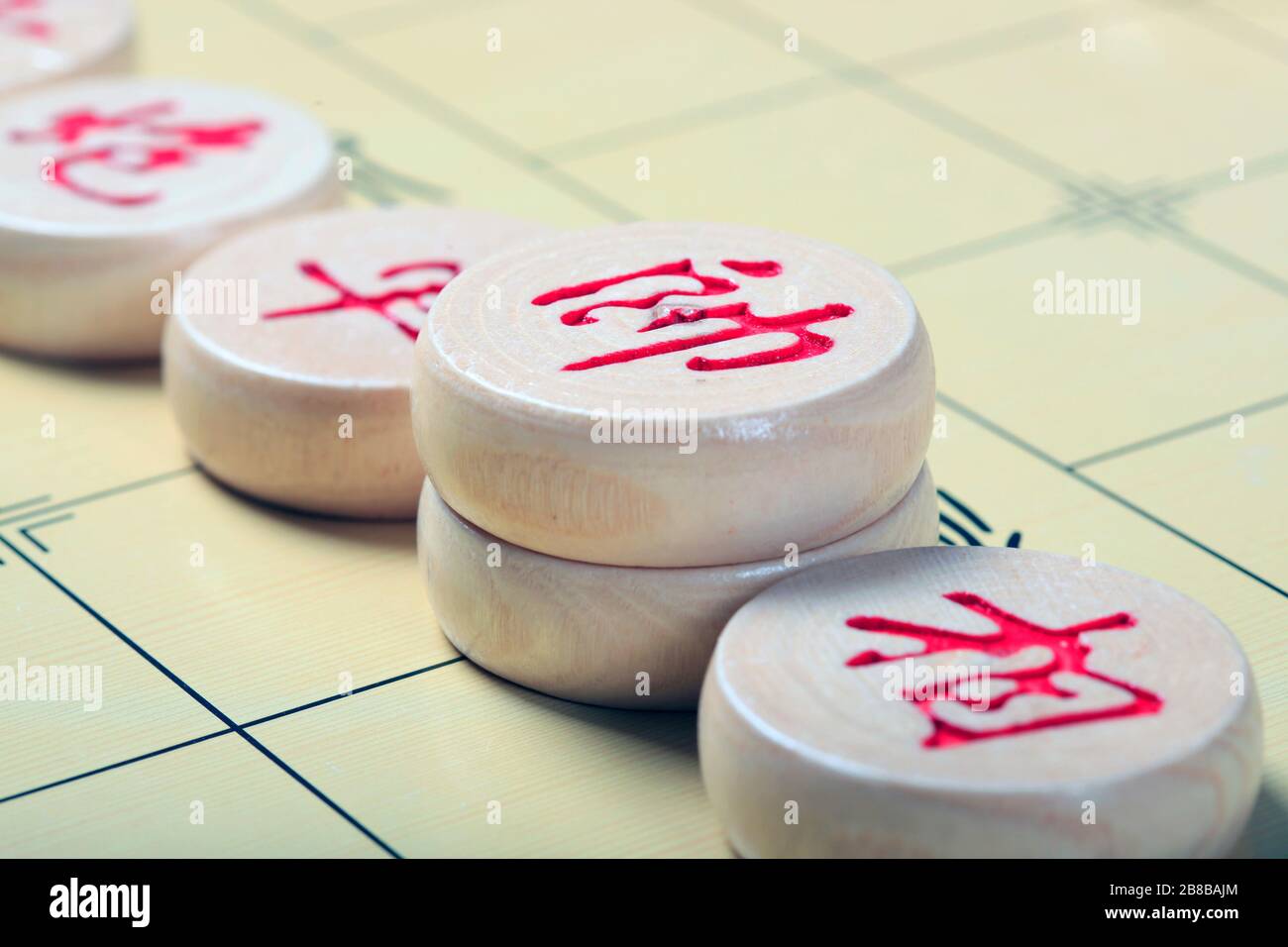 Ancient chinese chess set hi-res stock photography and images - Alamy