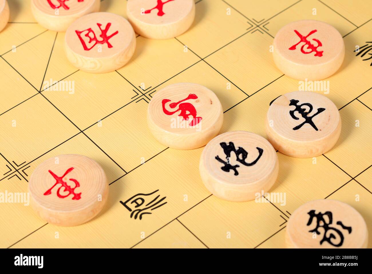 Ancient chinese chess set hi-res stock photography and images - Alamy