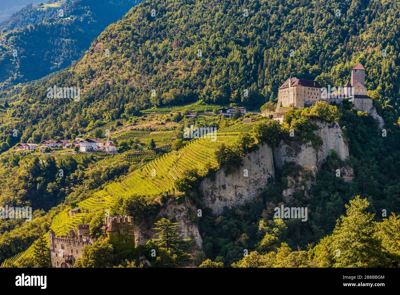 Castello tirolo hi-res stock photography and images - Alamy