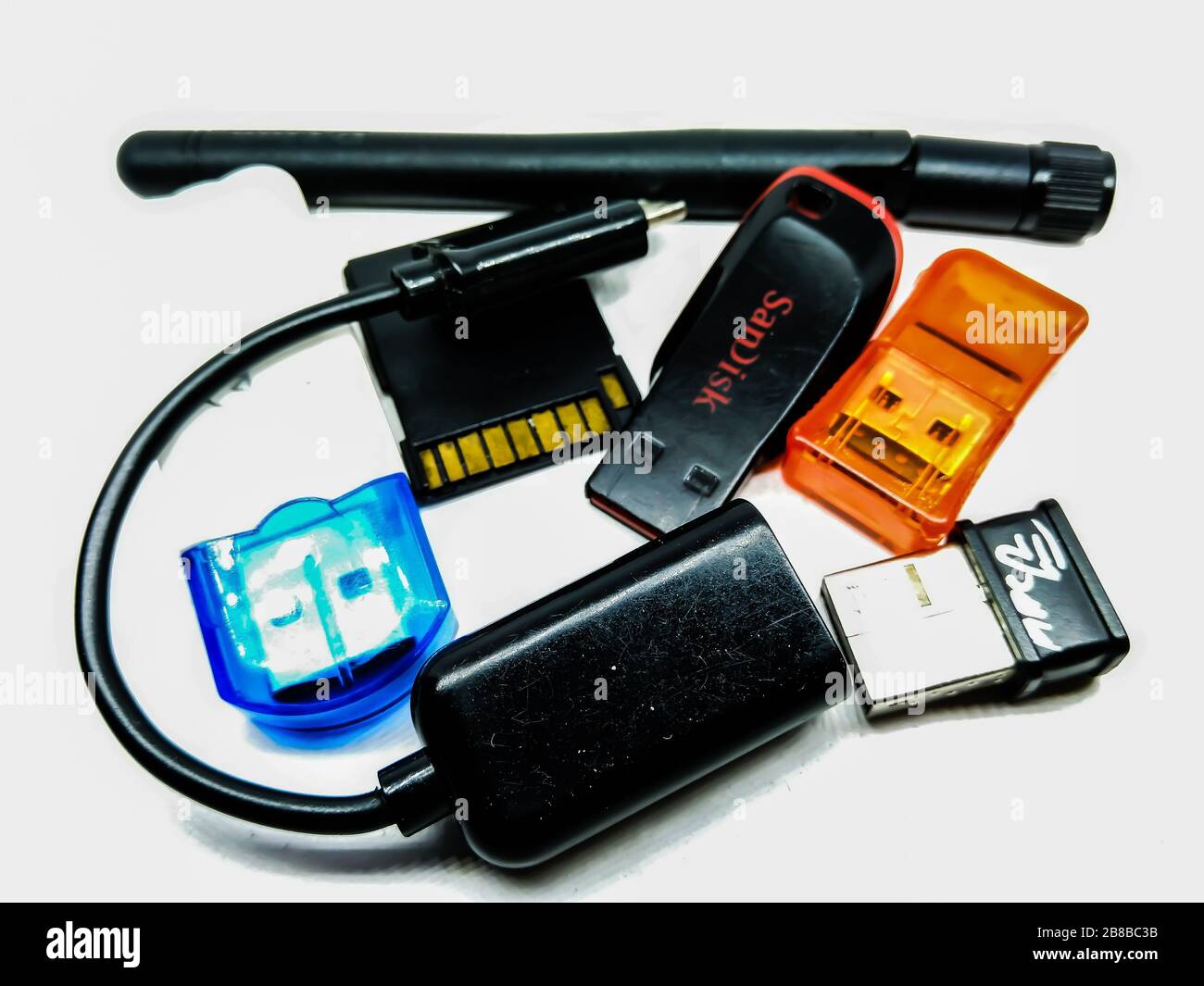 Computer devices vector hi-res stock photography and images - Alamy