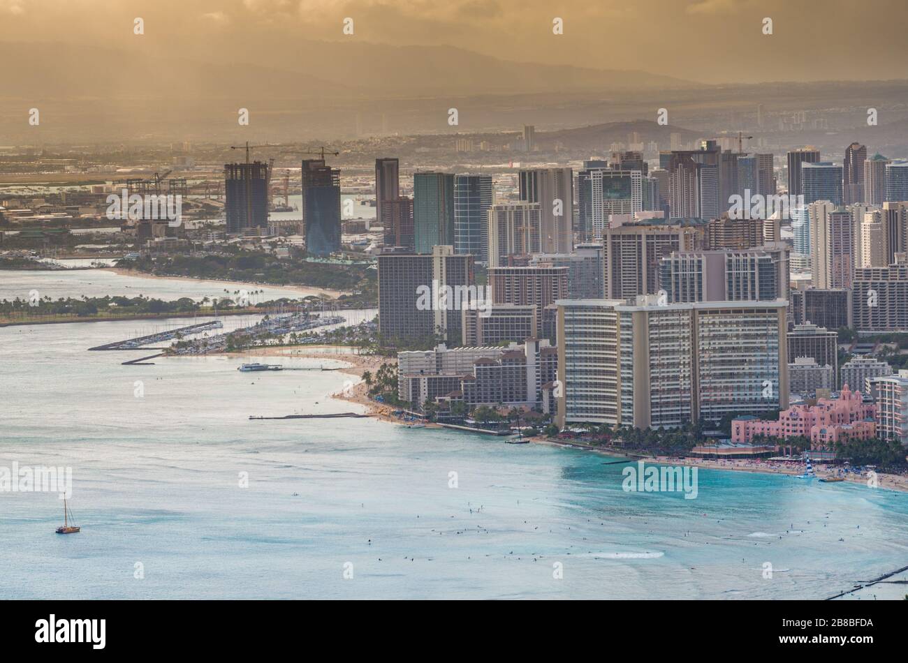 Aerial of honolulu hi-res stock photography and images - Alamy