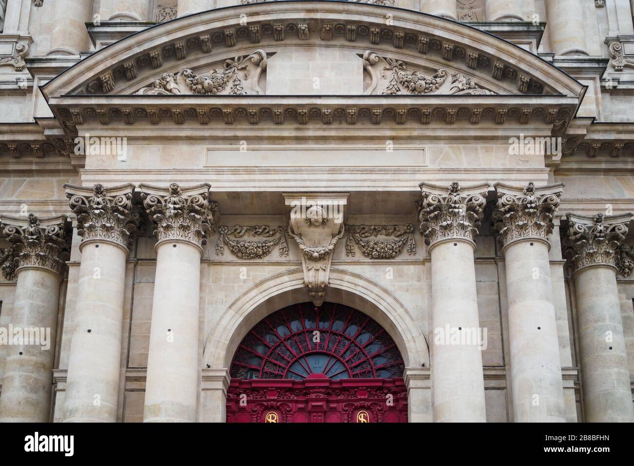 Entry columns hi-res stock photography and images - Alamy
