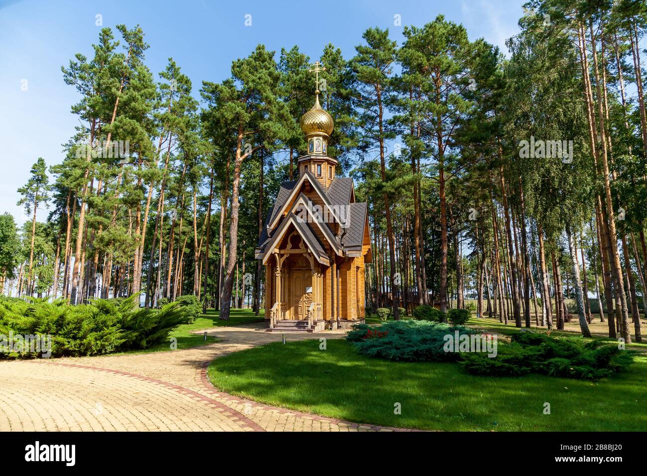 Brick paths hi-res stock photography and images - Alamy