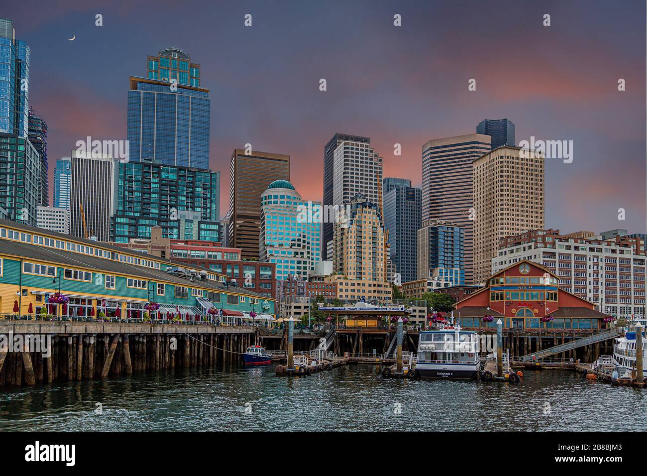 Seattle Waterfront at Dusk Stock Photo - Alamy