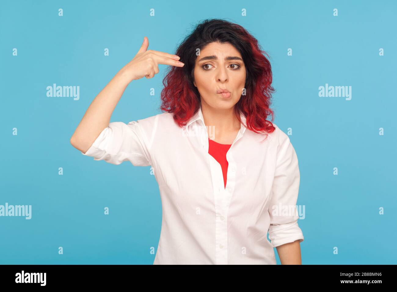 Girl pointing pistol hi-res stock photography and images - Alamy