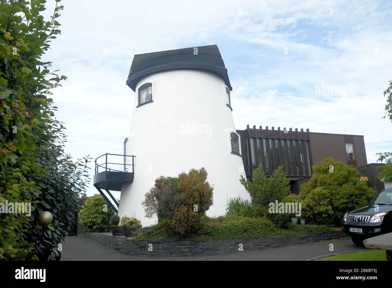 Residential windmill hi-res stock photography and images - Alamy
