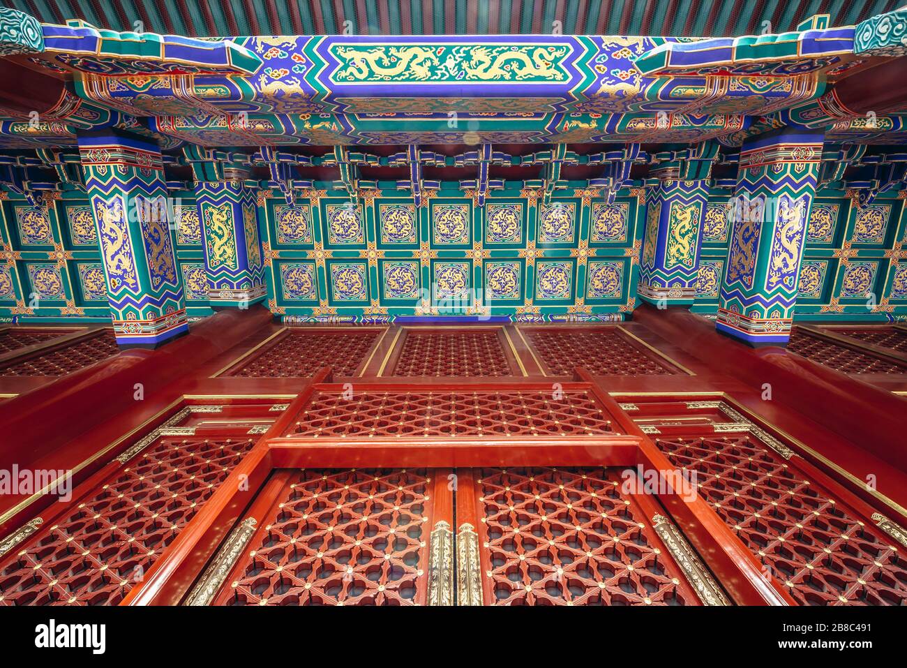 Details of main hall of Shouhuang - Palace of Imperial Longevity in ...