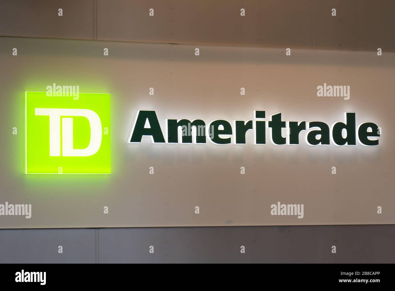 Td ameritrade hi-res stock photography and images - Alamy