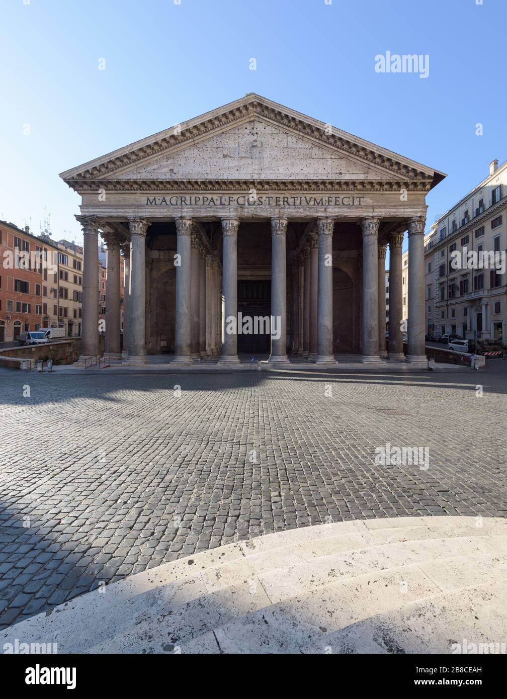 ROME, ITALY - 10 March 2020: Empty squares in front of the Pantheon ...