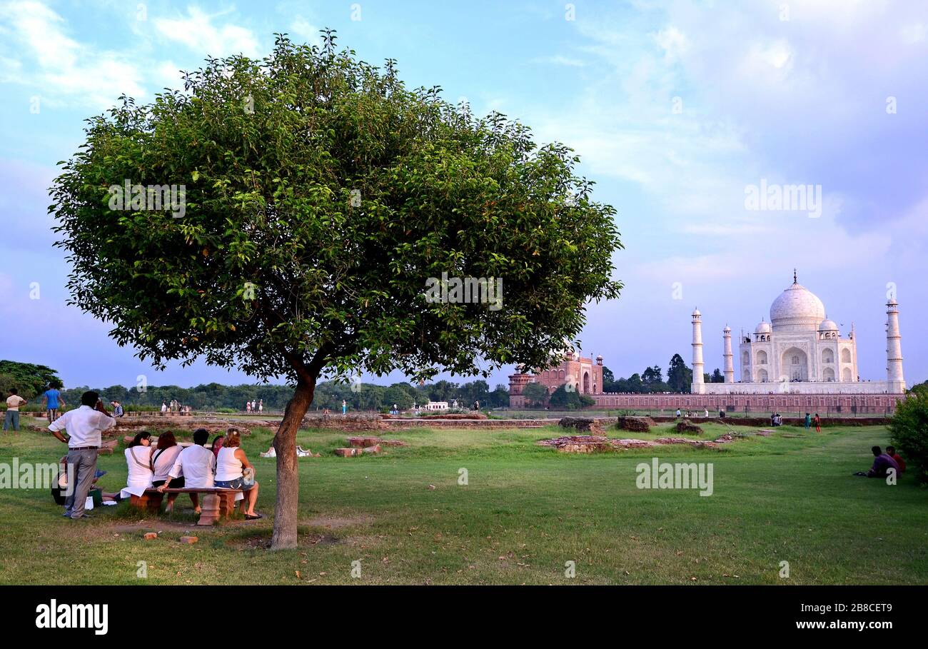 The Taj Mahal is a perfect representation of the Mughal style, which ...