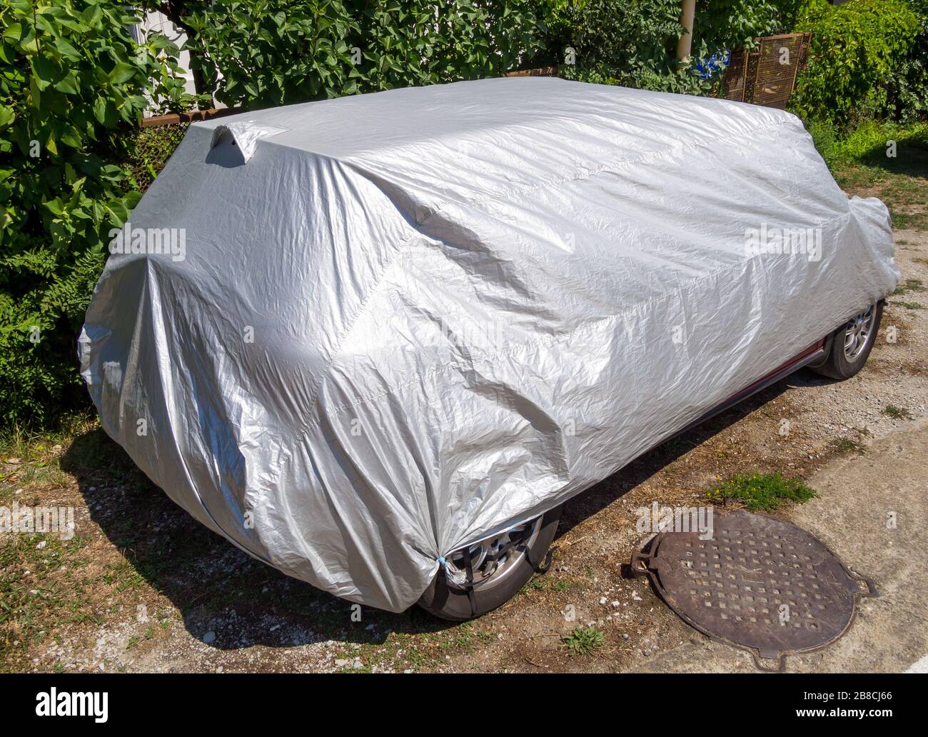 Car cover sheet hi-res stock photography and images - Alamy
